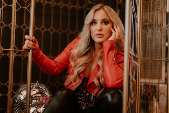 Callie Twisselman Releases “Two Hands” - Music City Music Magazine